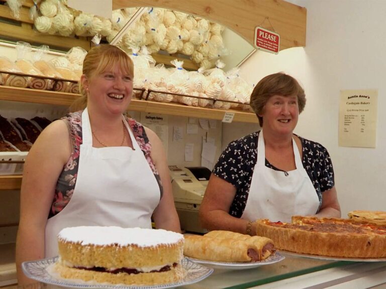 The 10 Best British Cooking Shows & Where to Watch Them - BritishTV.com